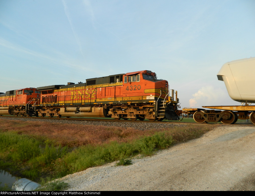 BNSF 4320